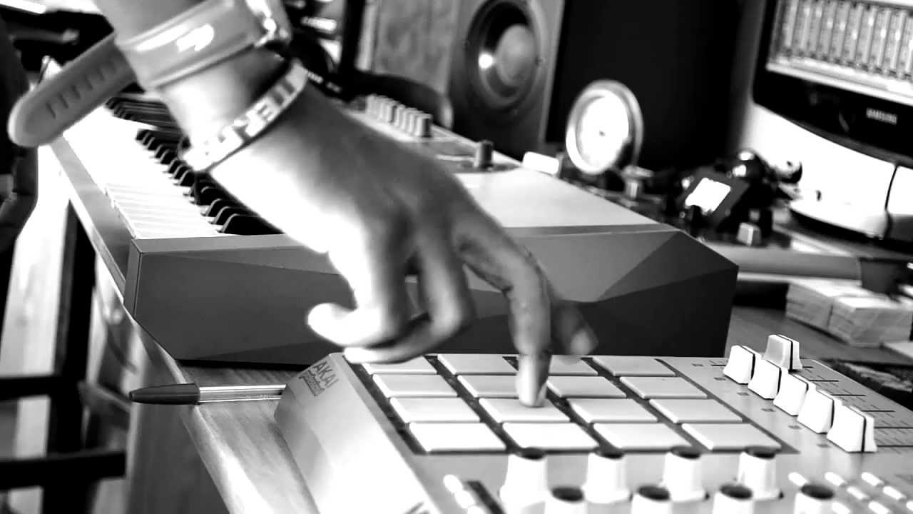 BAGPAC MAKING WUU2 IN STUDIO - YouTube