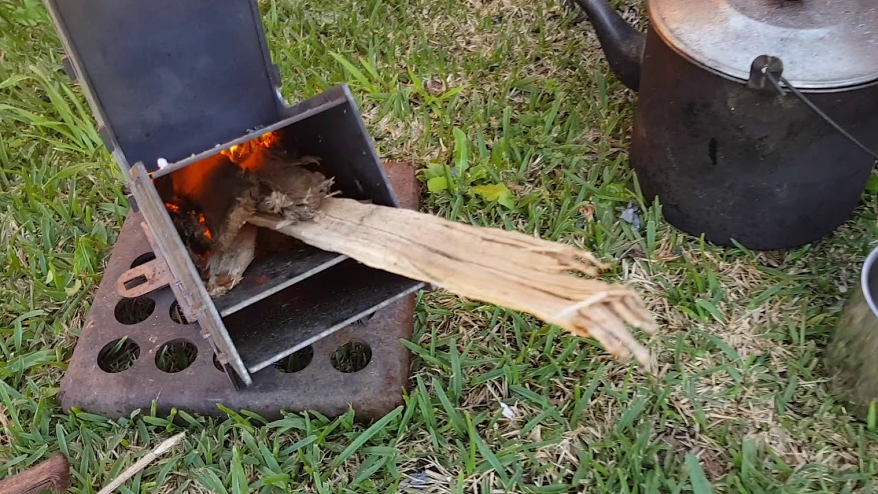 The SLOT ME IN Aussie Rocket Stove XP - YouTube