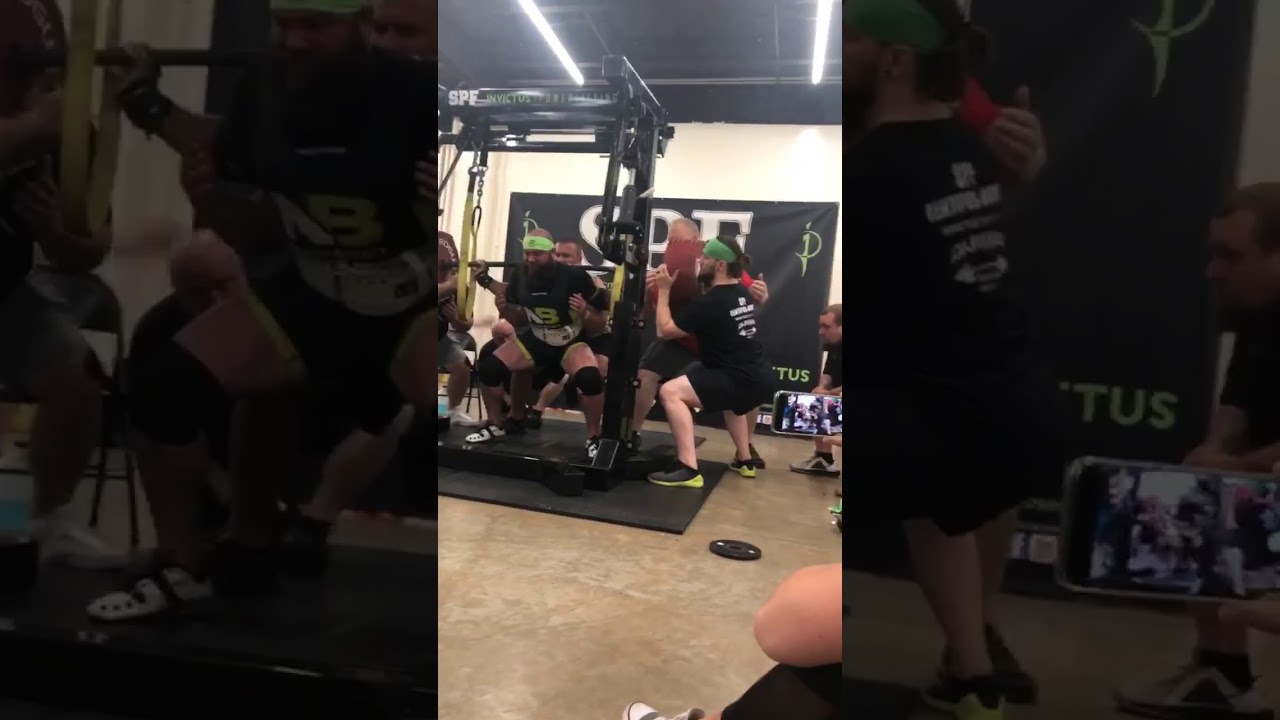 Nick Ramey Squats 881.8lbs in the 220 Class, 2nd all-time world record ...