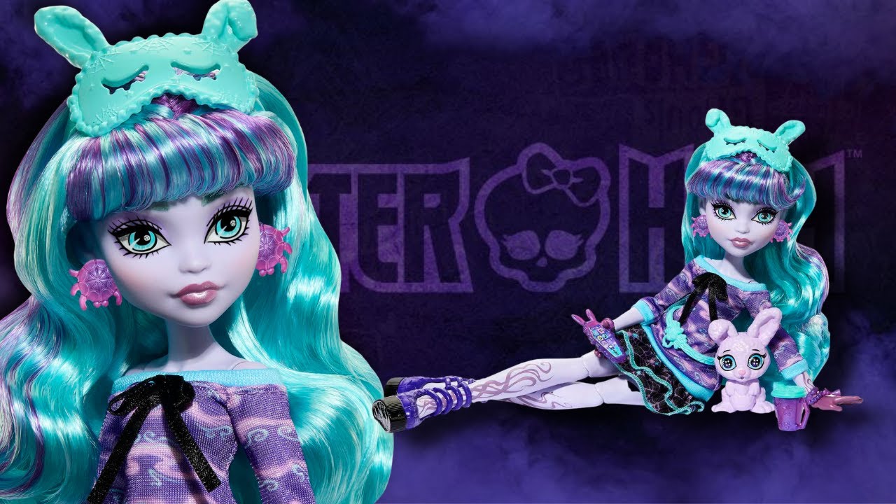 👻UNBOXING👻 Creepover Party Twyla Monster High Doll Review! - YouTube