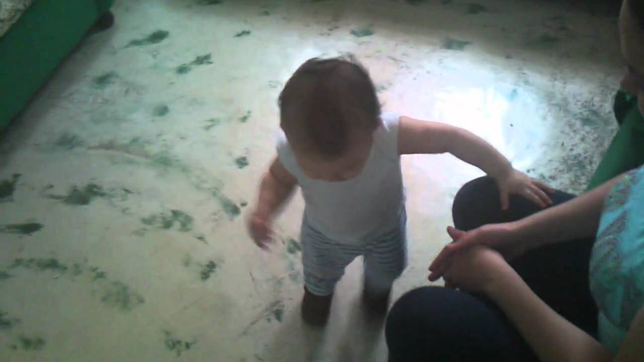 Primeros pasos de Bebesote - YouTube
