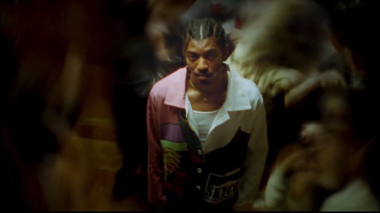 Kenneth Cash - Across the Moon (Official Music Video) - YouTube