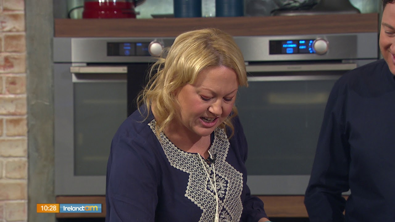 ROAST PORK WITH TARA WALKER - YouTube