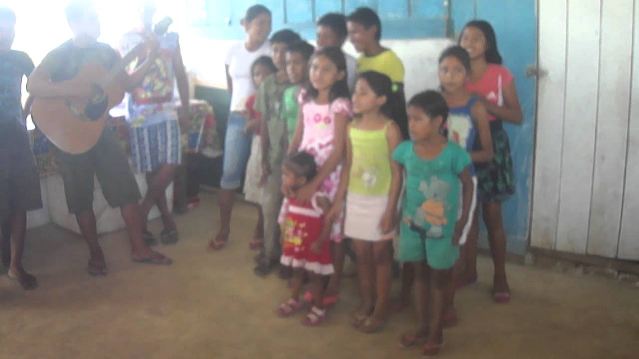 Brazilian Children Singing by Angela Helseth - YouTube