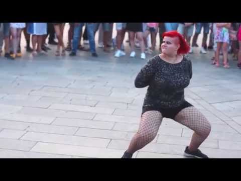 QUEEN OF THE TWERK \