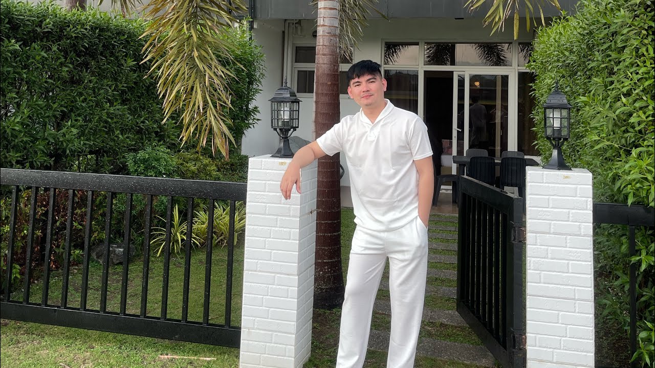 THE MANSION CLARK VILLA TOUR | AQUAPLANET | VINEXCLUSIVE - YouTube