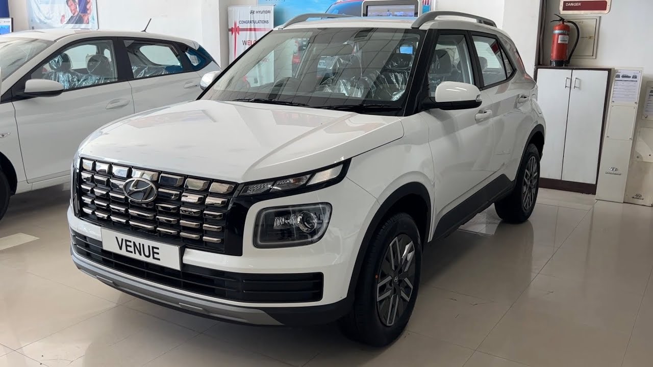 Hyundai Venue S Opt DCT 2023 | 2nd Top Model | On Road Price, Features ...