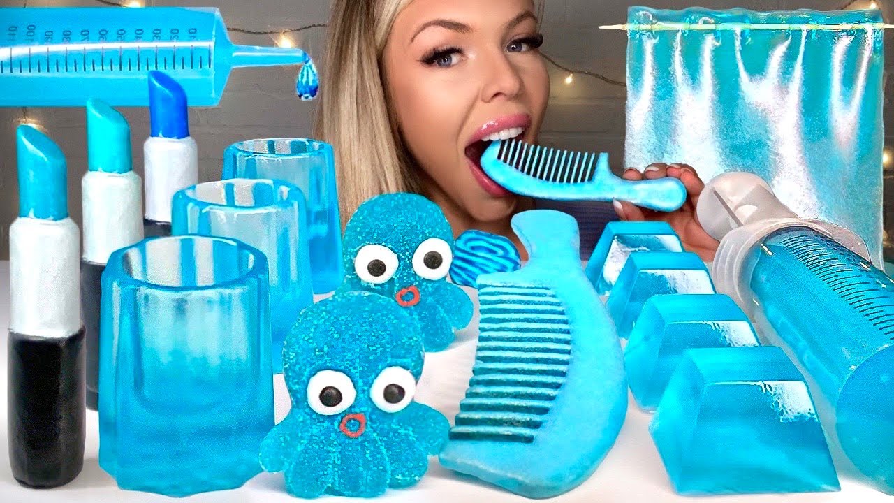 ASMR BLUE DESSERTS* EDIBLE COMB, GIANT SYRINGE, EDIBLE LIPSTICK MUKBANG ...