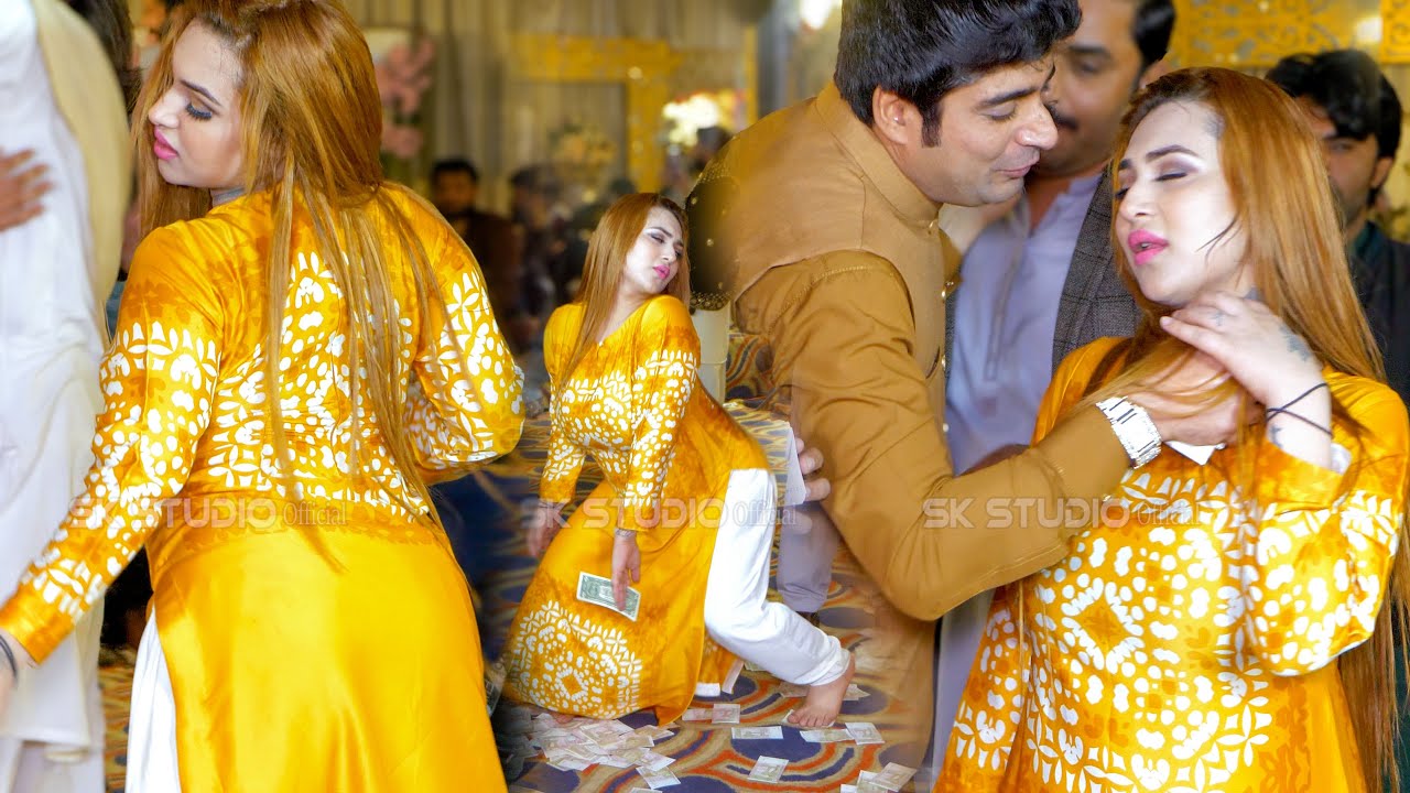 Uff Toofani Raat Ve , Rimal Ali Shah Hot Dance Mujra Naseebo Lal 2025 ...