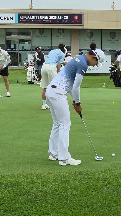 "여자프로선수들의 연습 퍼팅!! 집중 퍼팅!" #klpga #pga#kpga #jlpga #golf #golfshort #여자프로선수#골프스윙#퍼팅#베어즈베스트청라#프로골프 ...