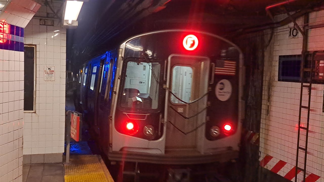 [Exclusive!]:Church Avenue bound Bombardier R179 (F) train @Jay Street ...