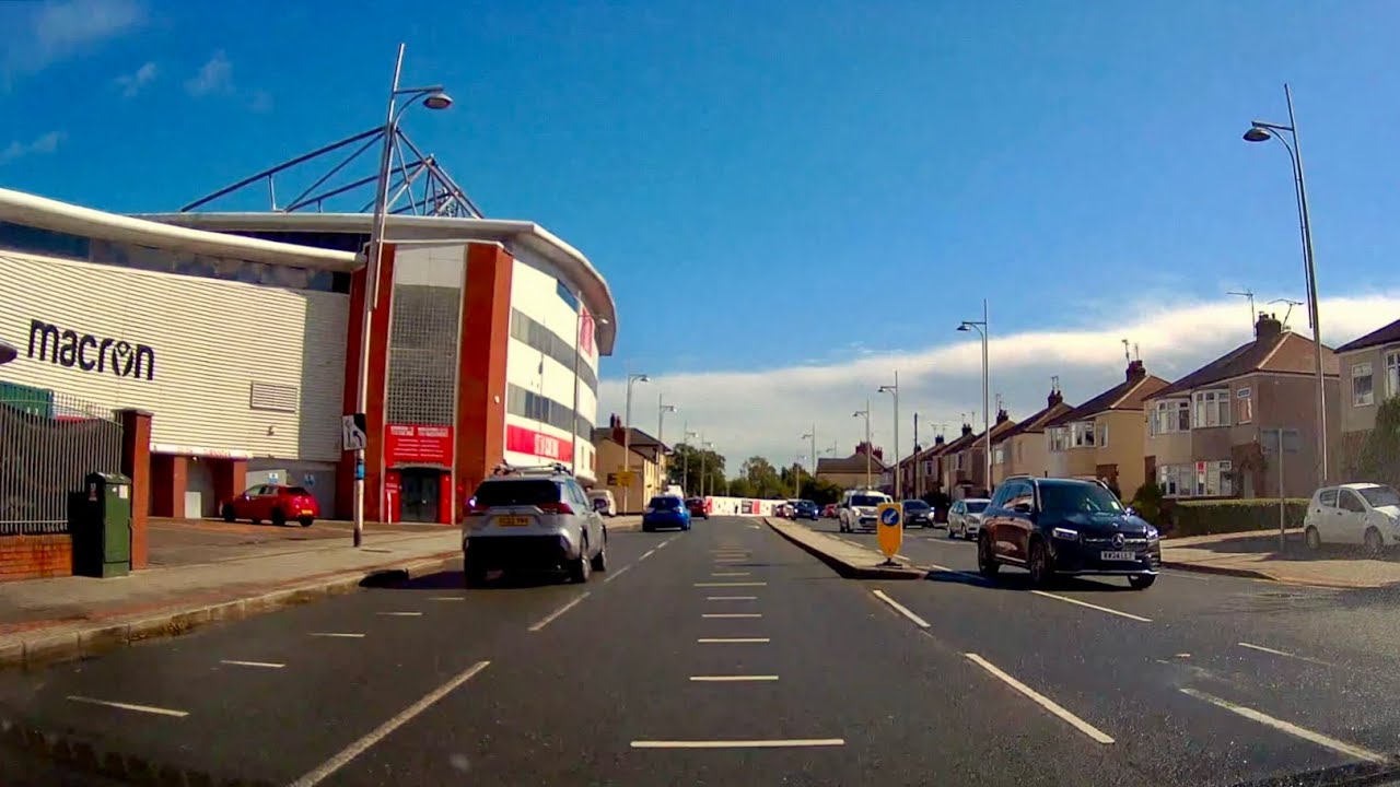 Driving from Junction 38 of the A55 into Wrexham along the A483 & A541 ...