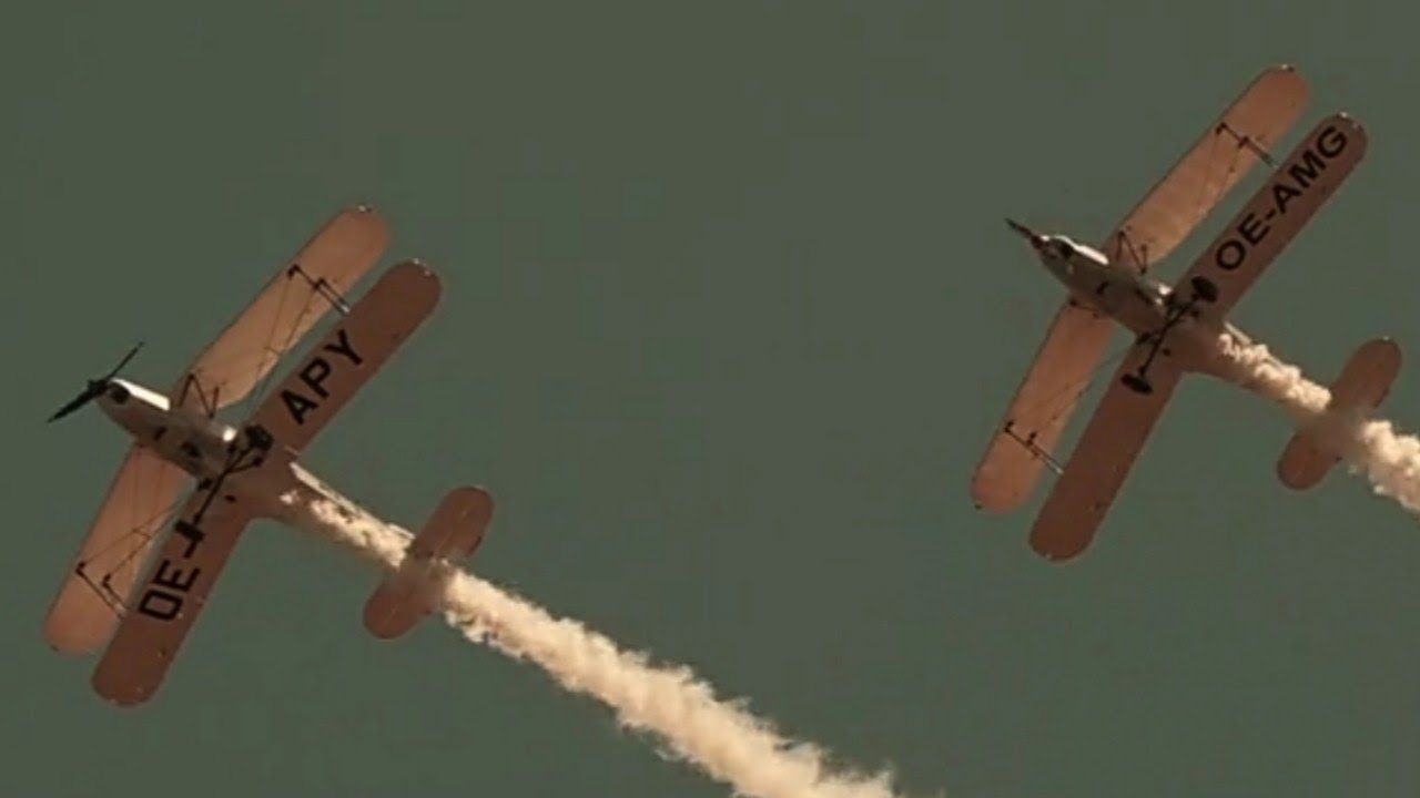 Top 10 amazing stunts - most powerful aircraft stunts ever - আকাশে ...