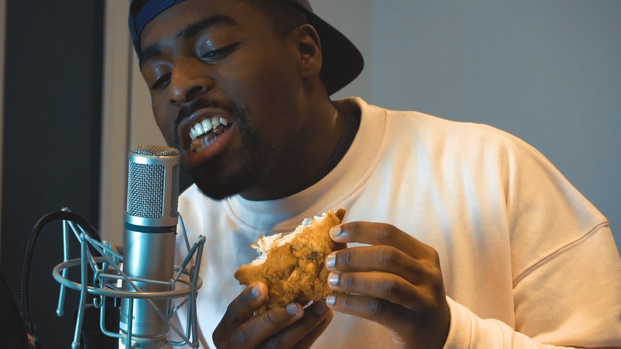 ASMR CRISPY FRIED CHICKEN EATING (SO RELAXING) - YouTube