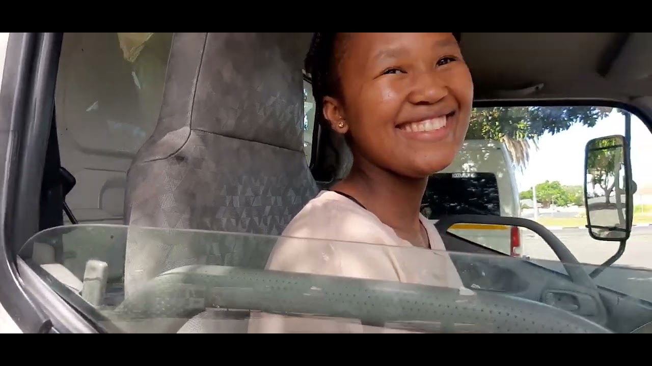 ALLEY DOCKING AND STRAIGHT REVERSE K53 - YouTube