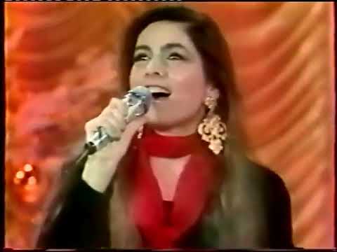 Al Bano e Romina Power- Felicità, ( live, Paris 1991 ). - YouTube