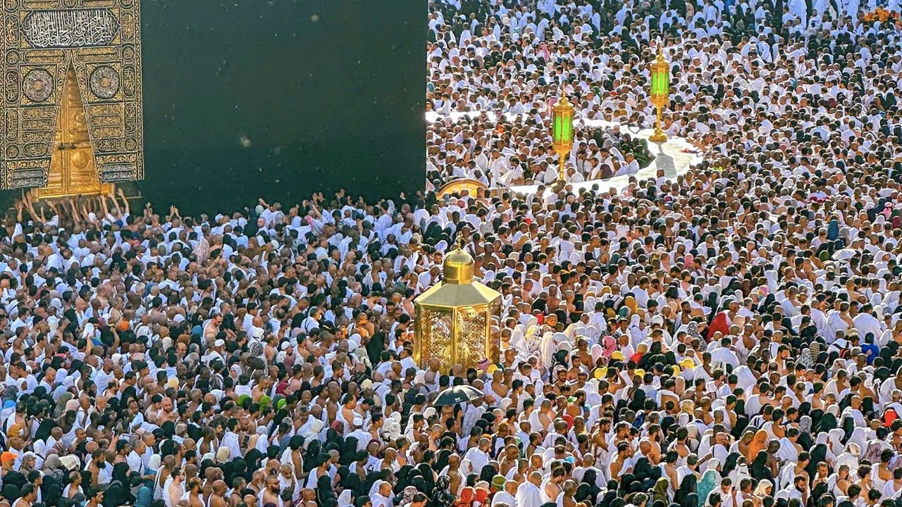 Makkah - thursday & friday night in mataaf ||Heavy Crowded at Kabah ...