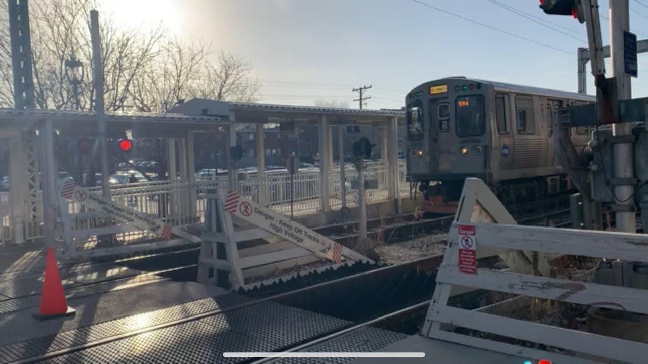 194. Chicago L Yellow Line at Dempster-Skokie - YouTube
