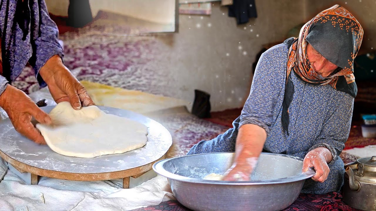 Nomadic Life: Cooking traditional bread In Turkmenistan (BOREK ...