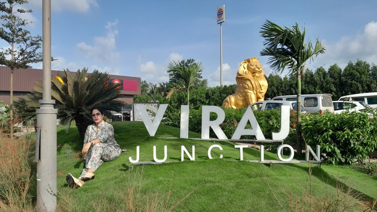 Viraj junction/friends k sath kiya enjoy/#kavitachawla #enjoyment # ...
