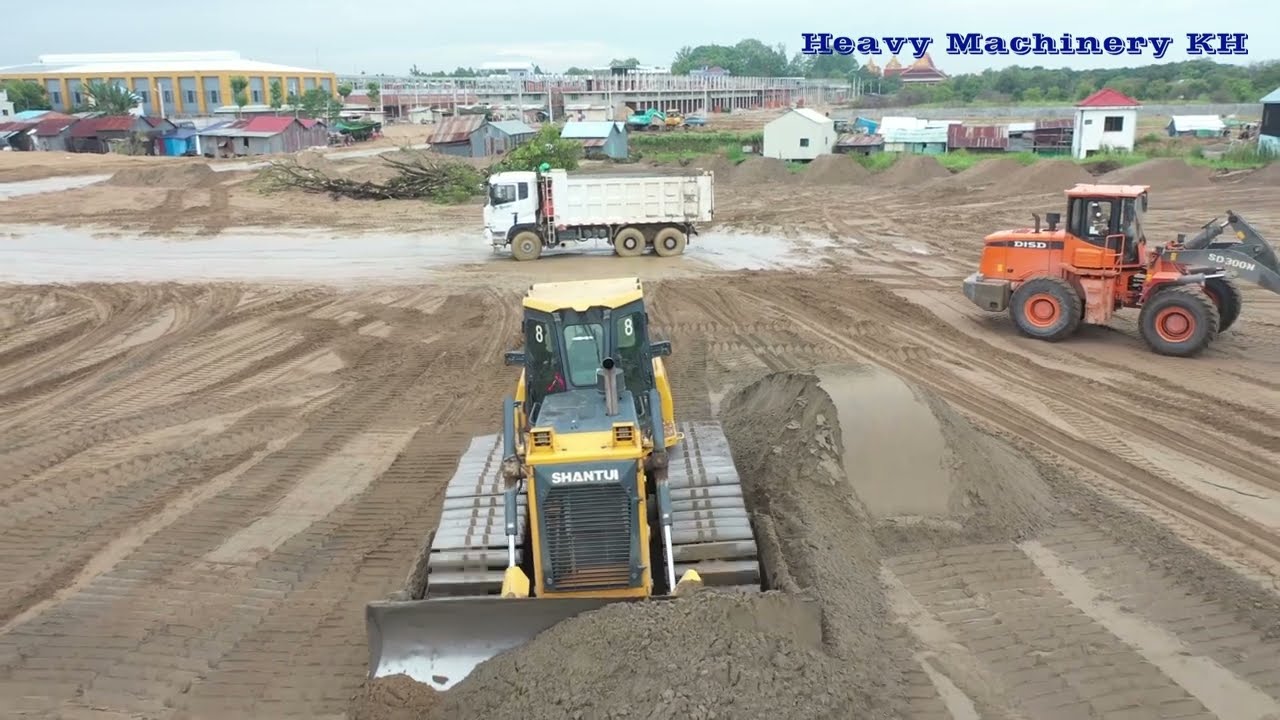 Wonderful Site Work Back Fill Bulldozer Flowing Sand To Slop Water And ...