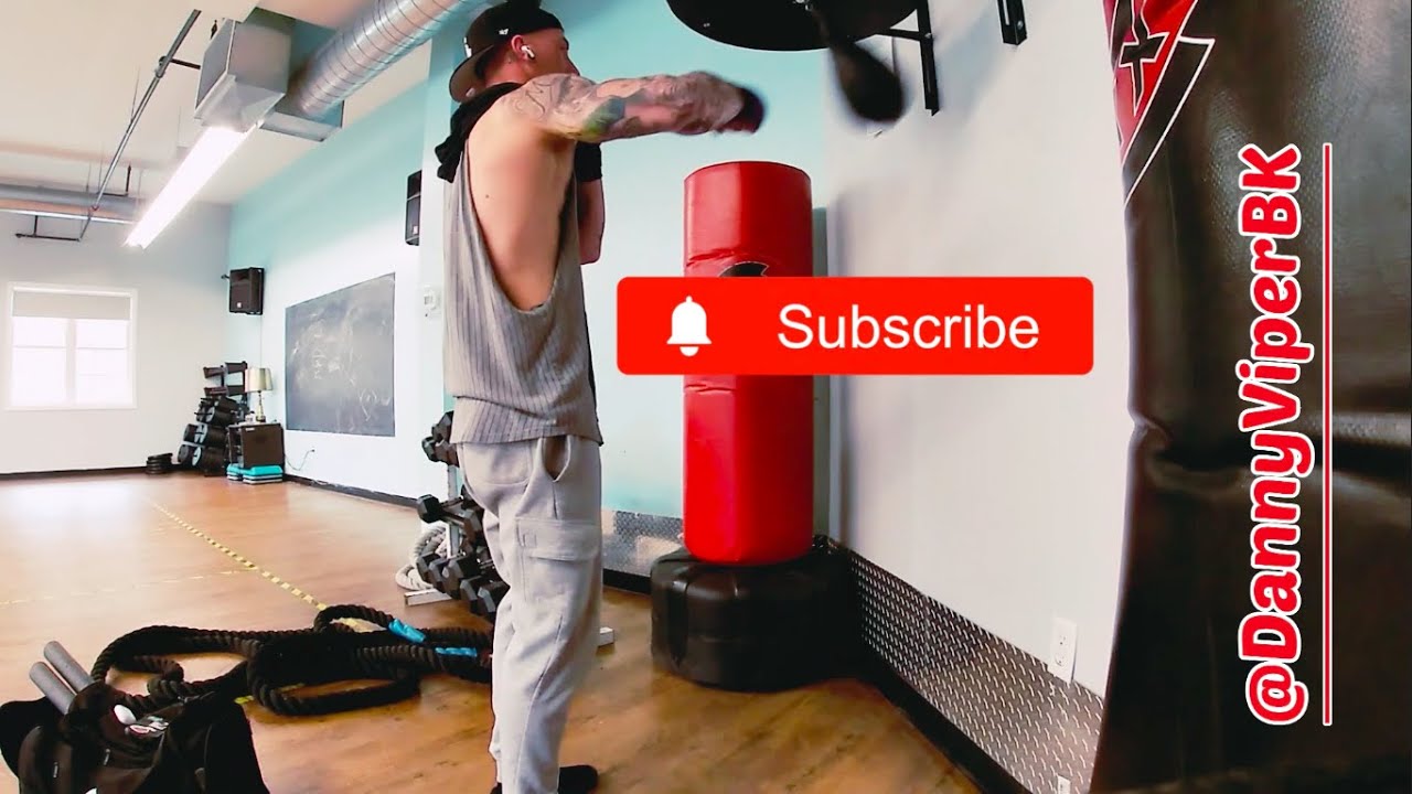 DannyViperBK Speed Bag Routine *Bag BREAKS* - YouTube