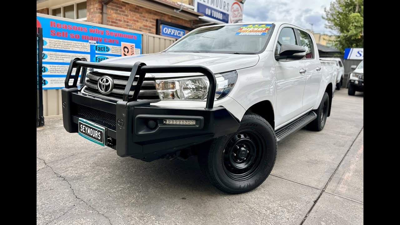 2017 TOYOTA HILUX SR DOUBLE CAB UTILITY 4X4 - YouTube