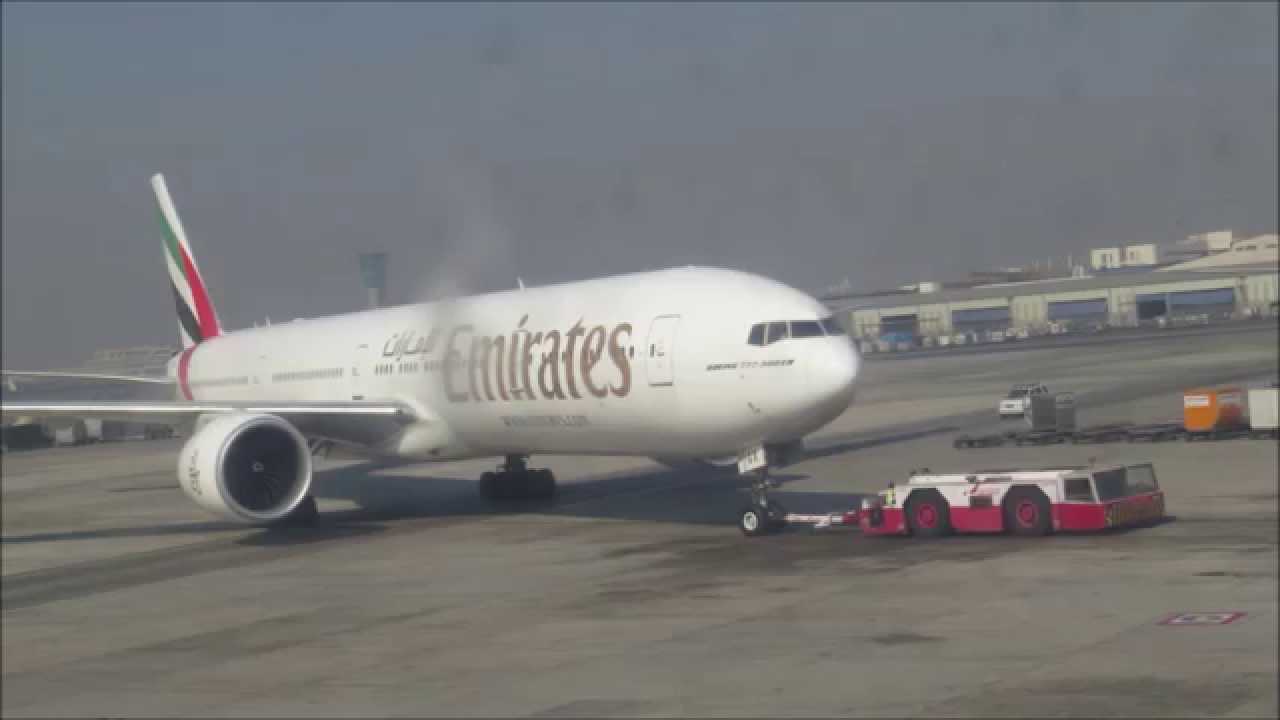 Singapore Airlines SQ422 Singapore - Mumbai - YouTube