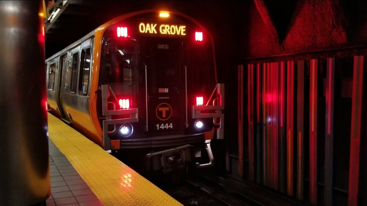 Oak Grove bound orange line cars entering Chinatown. Boston, MA - YouTube
