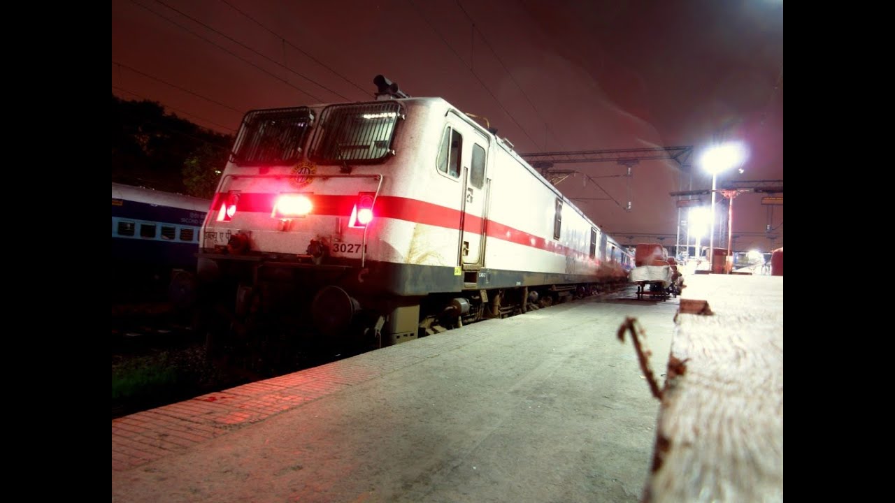 BANGALORE (SBC) RAJDHANI EXPRESS: A Thunderous Night Journey With ...