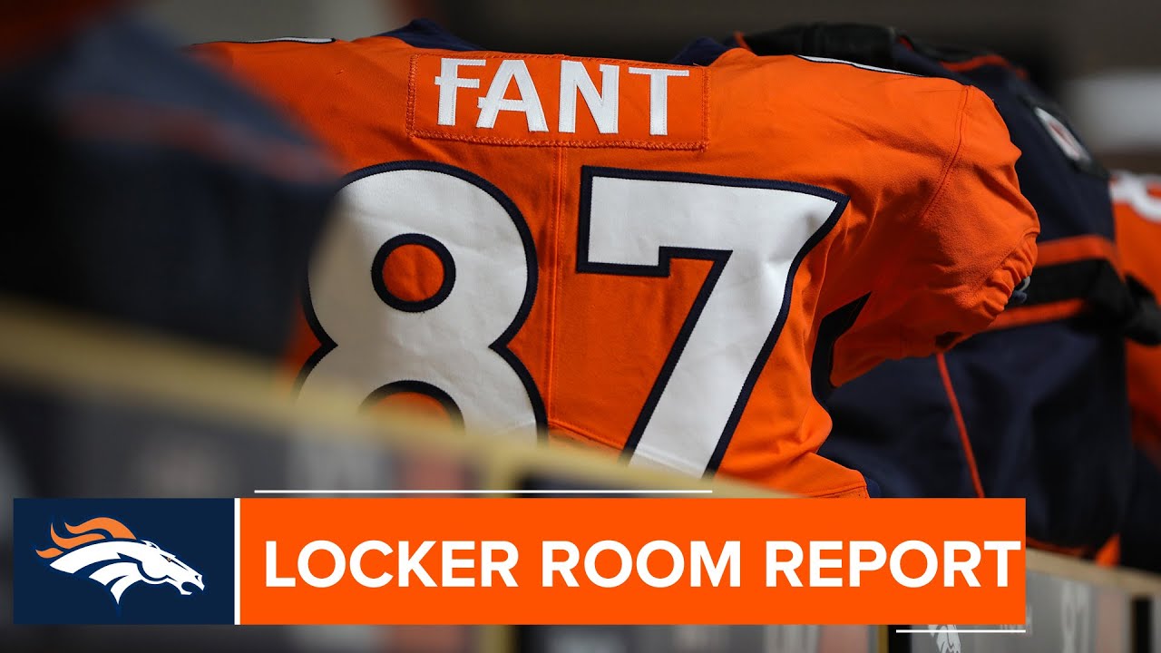 Go inside the Broncos' locker room ahead of #OAKvsDEN - YouTube