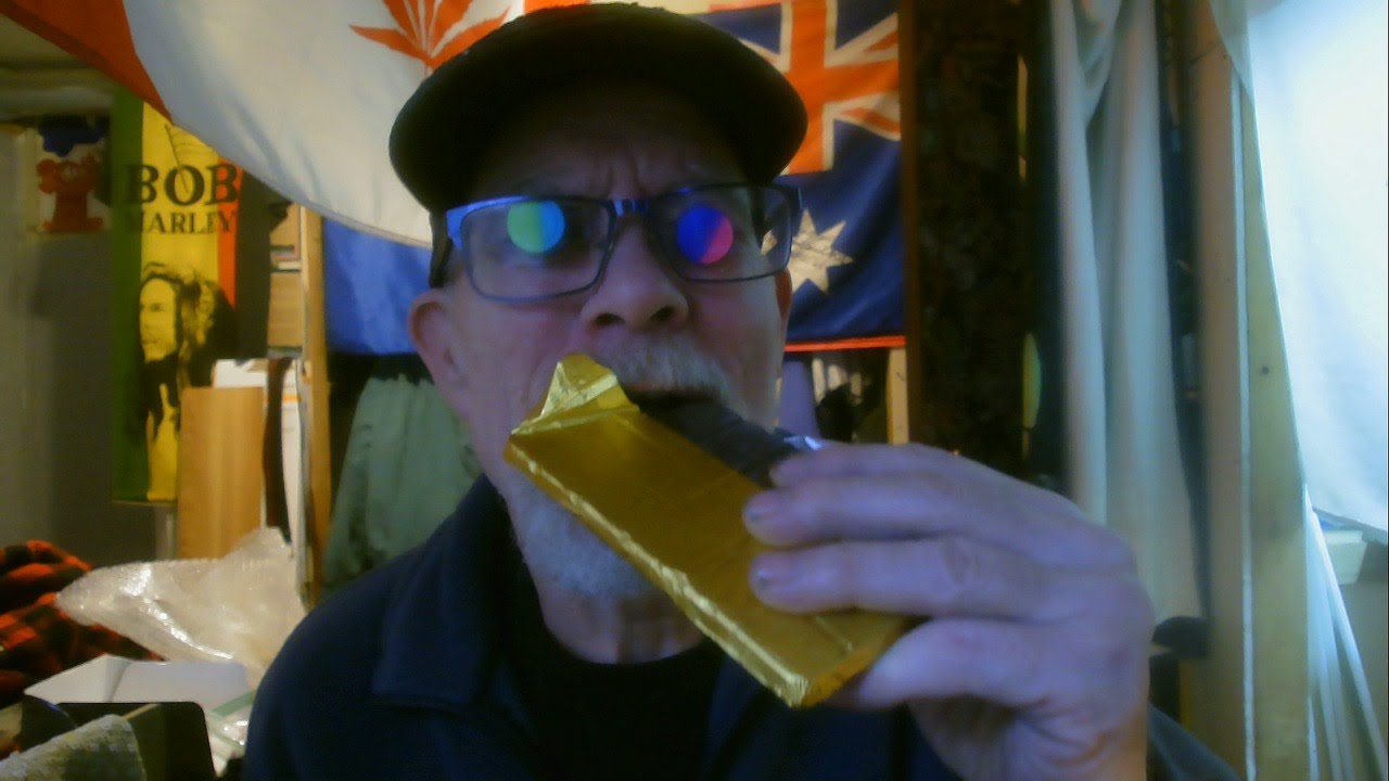 Uncle Pauly blows Stoneys MIND! - YouTube