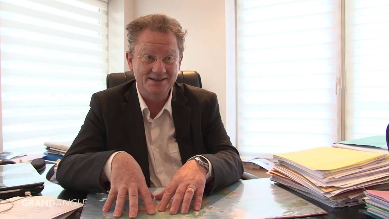 Entretien avec Eric Munier - YouTube