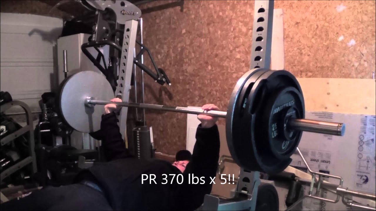370 lbs x 5 Bench Press - YouTube