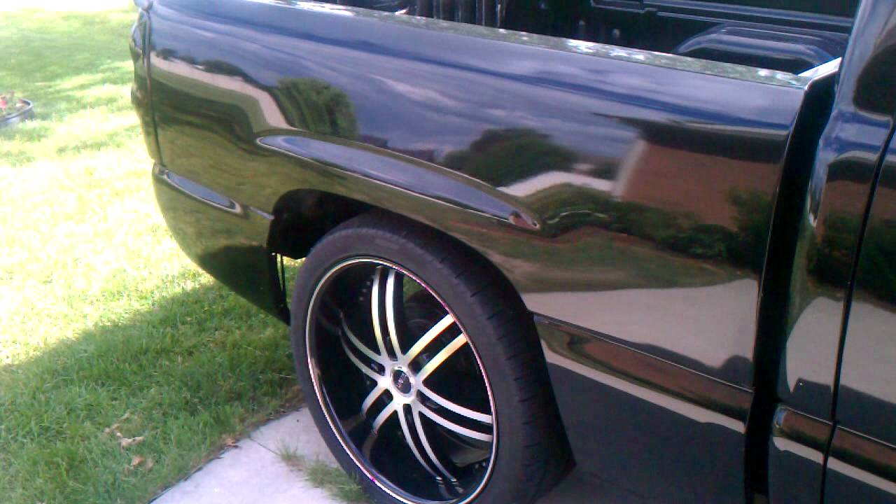 2006 chevy/2010 escalade front clip - YouTube