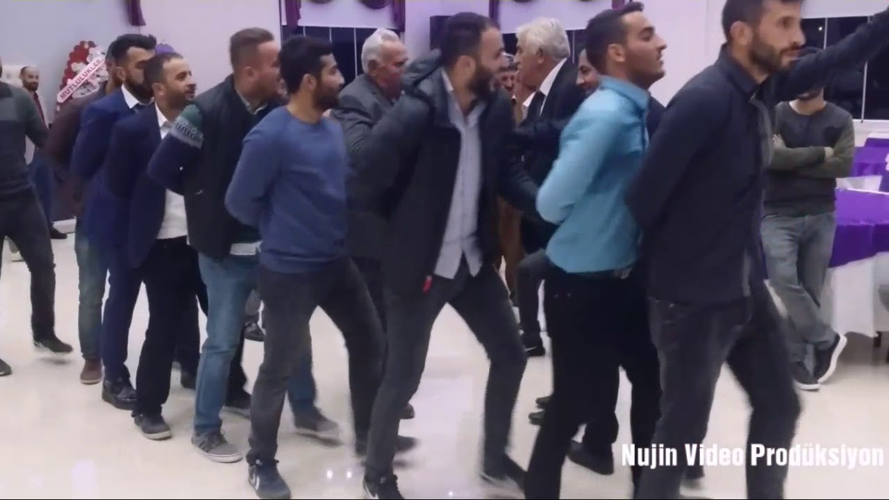 Şemame Gowend Colemerg Halay 2017 Kurdish Hakkari - YouTube