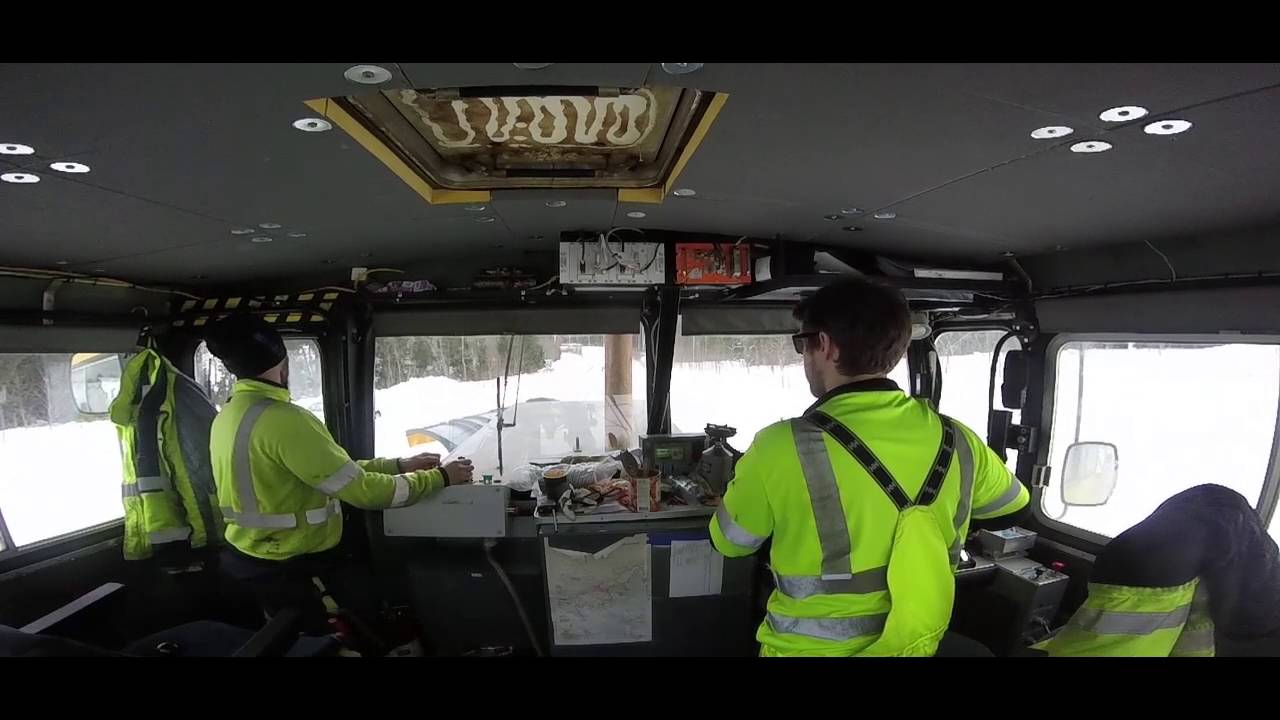 Snow removal with VR Track TKA7 in time lapse - YouTube