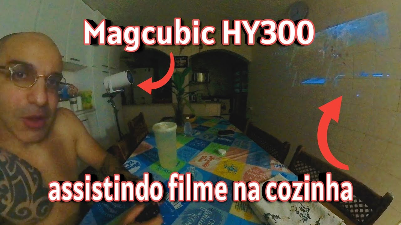 Cinema em casa! Vendo filme na cozinha com o Projetor Magcubic HY300 ...