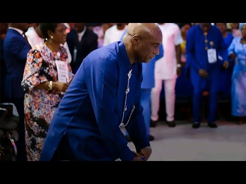 Watch Pastor David Ibiyeomie Dance for God - YouTube