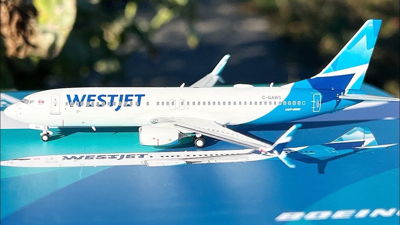 Aeropolaris WestJet Boeing 737-800 New Livery 1:400 Scale Model Review ...