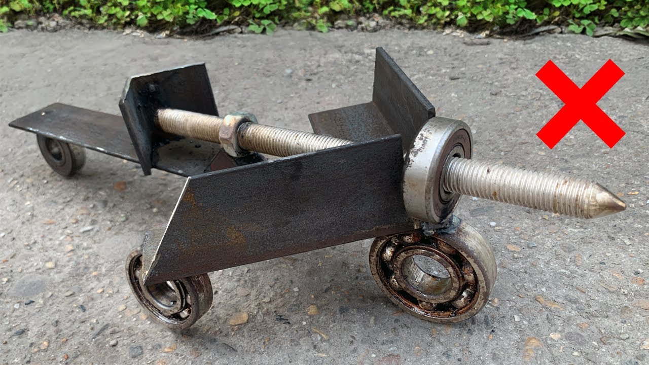 The 50-year-old artisan reveals the secret of these V iron pieces ...