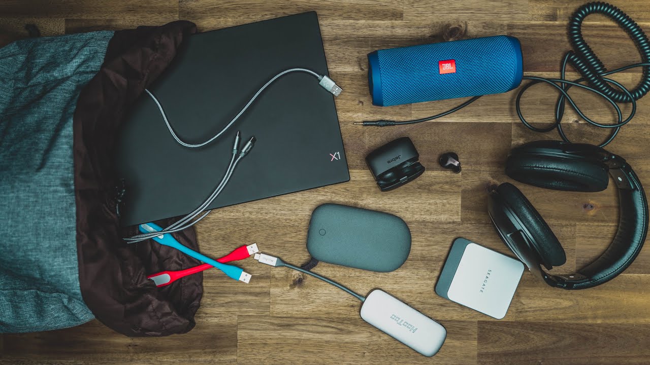 10 MUST HAVE Back To School Tech Items! - YouTube