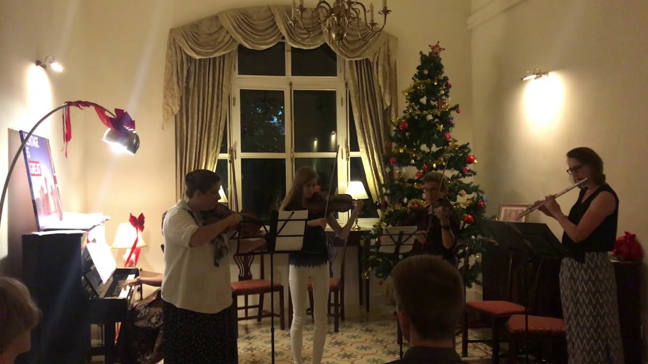 Bubuy Bulan - Traditional song from West of Java - Indonesia - YouTube