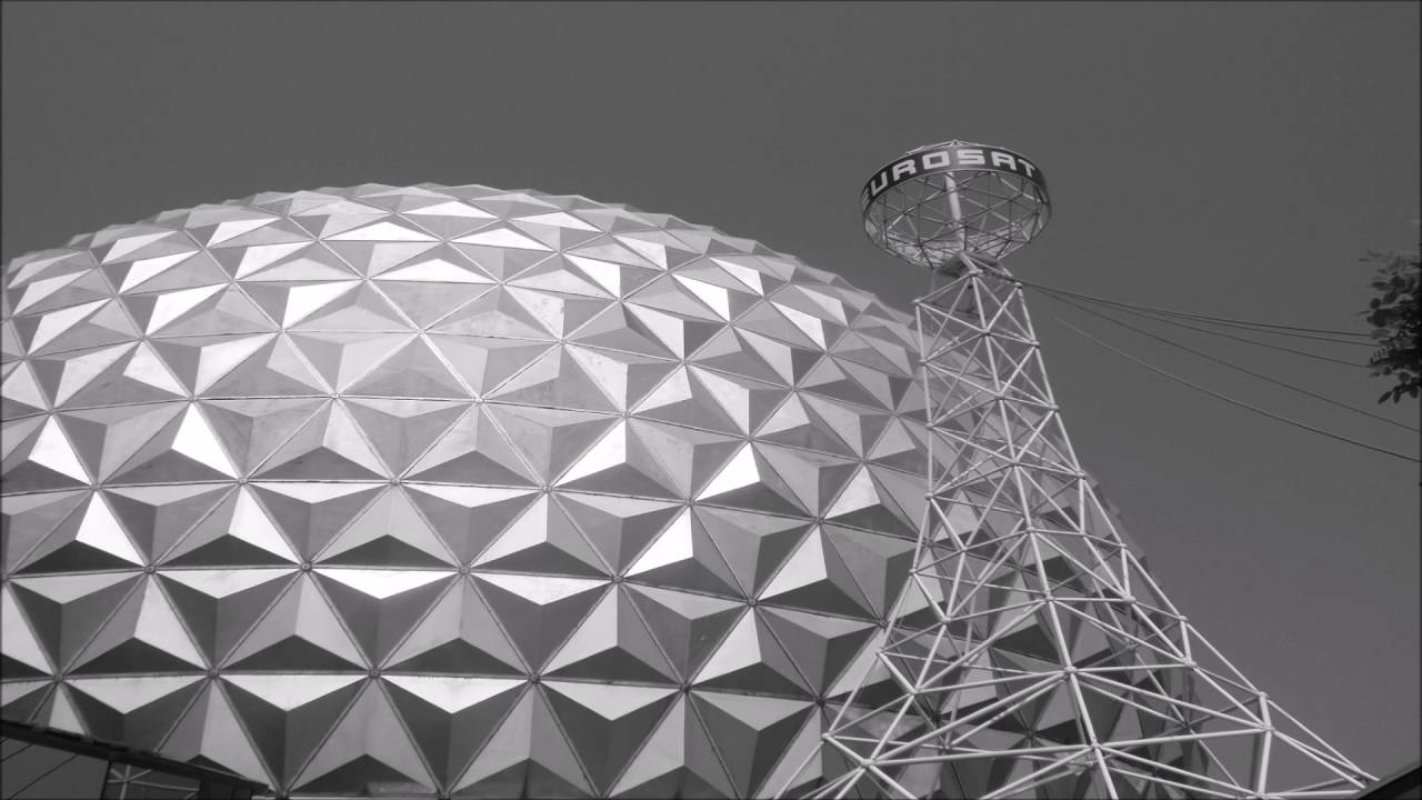 Europa Park - Eurosat Lift Soundtrack (1989 - 1999) - YouTube