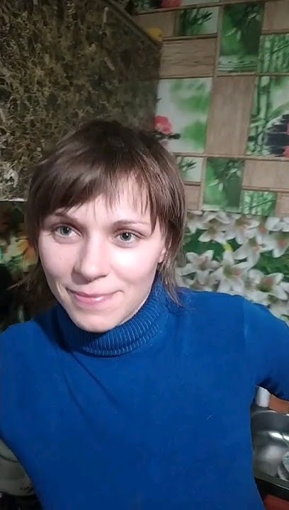 Дівчина з села Youtube
