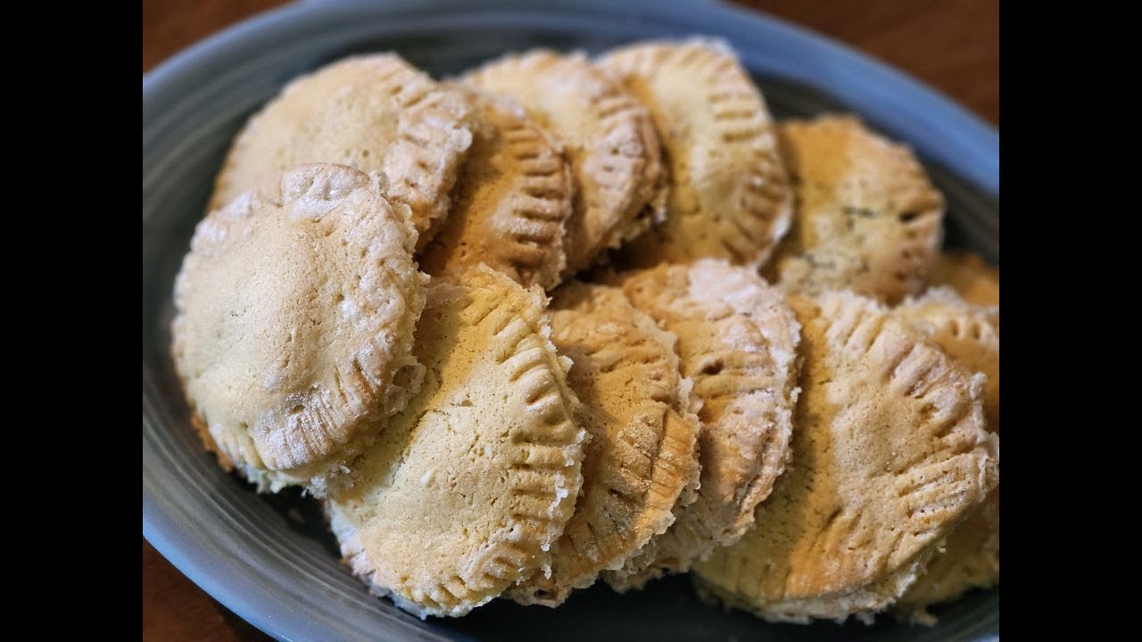 Mini Cookie Pies - YouTube