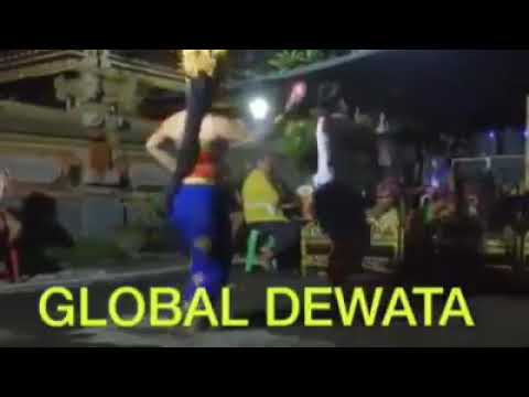 Joged bung bung .... Pengibing ngalahang joged