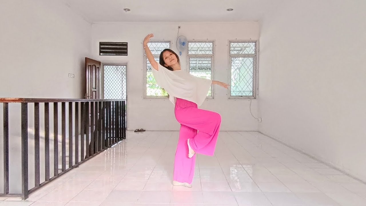 BEAUTIFUL LIFE of GOBLIN Line Dance - YouTube