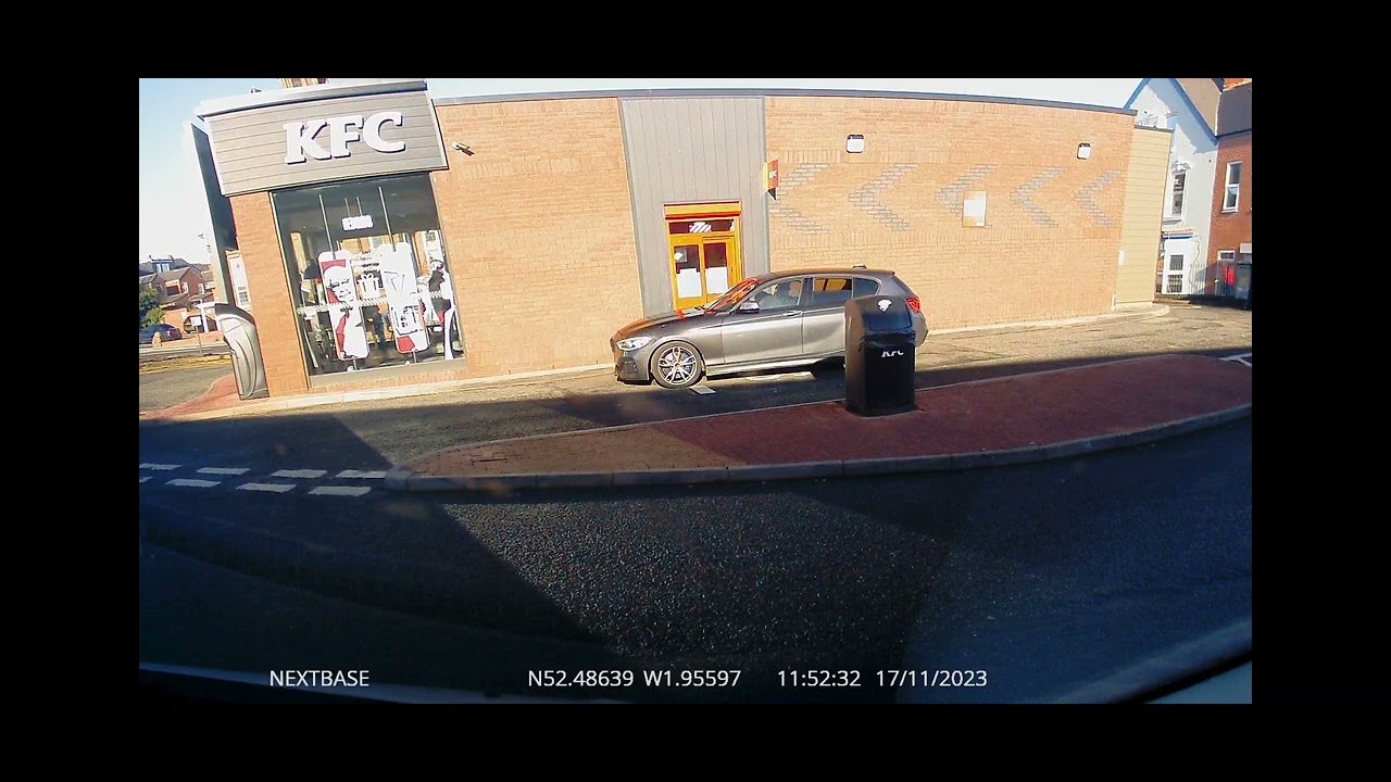 KU68 TMX Grey BMW 1 Series Littering at KFC - YouTube