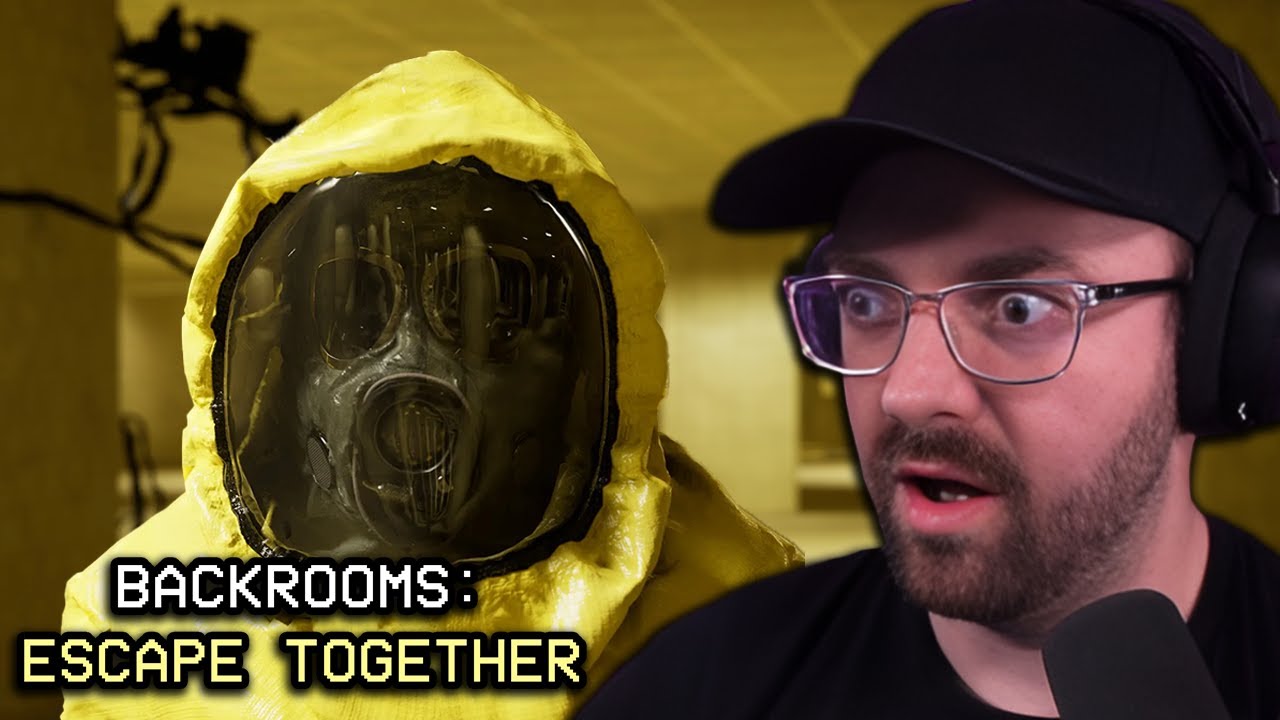 We Found The Backrooms MONSTER | Backrooms: Escape Together - YouTube